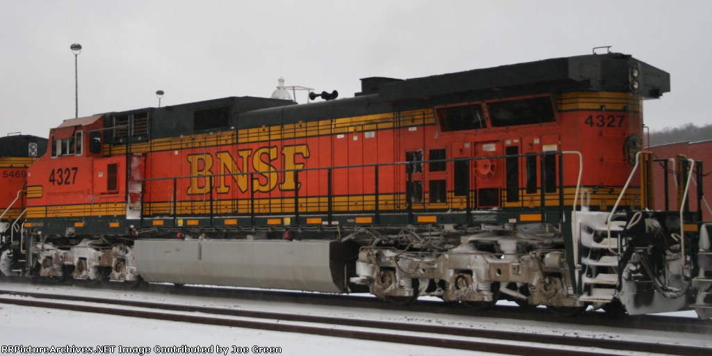 BNSF 4327
